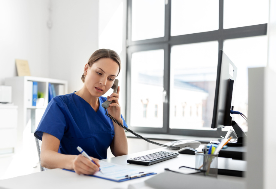 Book a Call | Discover CNA Program Benefits | Nurseworld